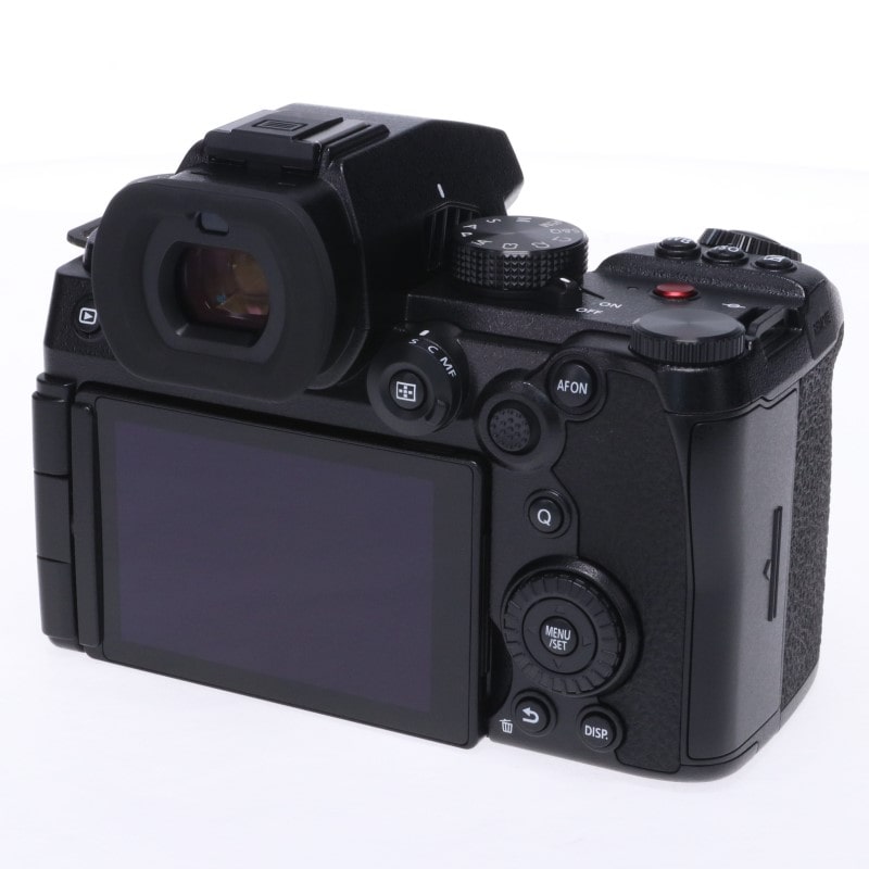 Panasonic LUMIX DC-S5M2 中古 C2120194946804｜フジヤカメラ