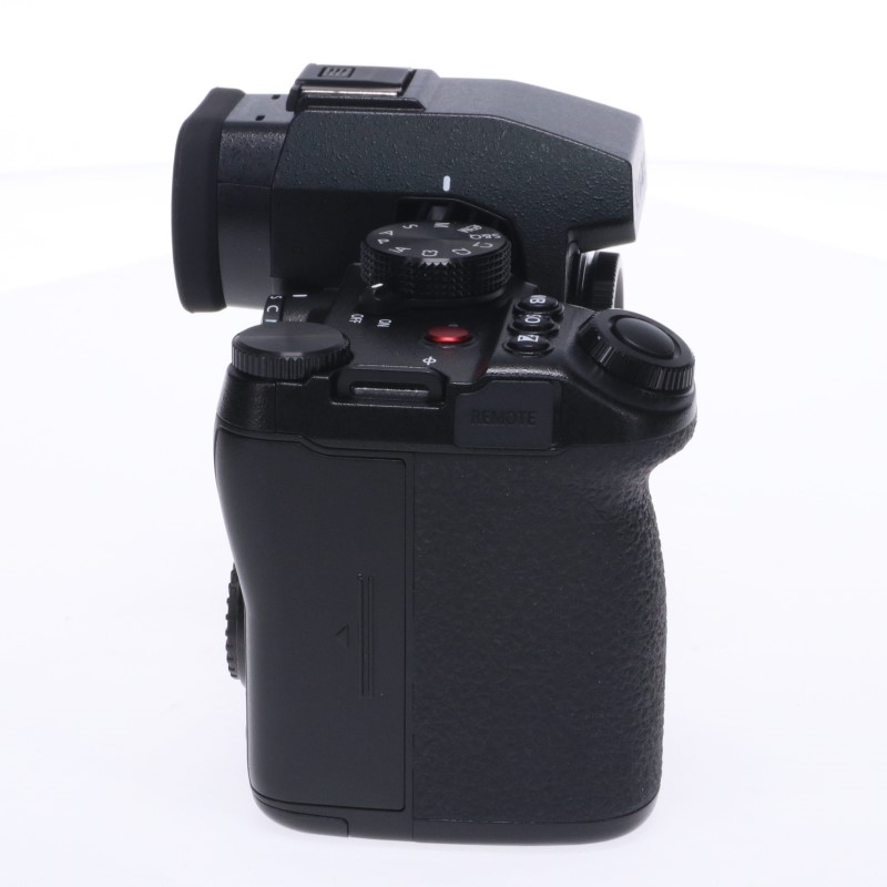 Panasonic LUMIX DC-S5M2 中古 C2120157756709｜フジヤカメラ