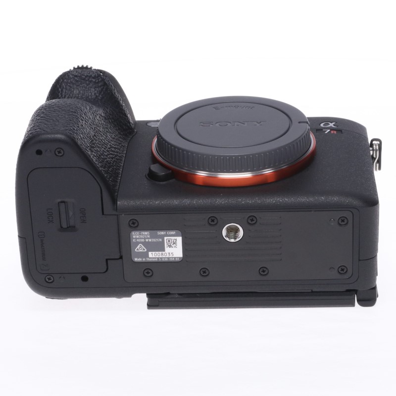 SONY ILCE-7RM5 [α7R V] 中古 C2120148169884｜フジヤカメラ
