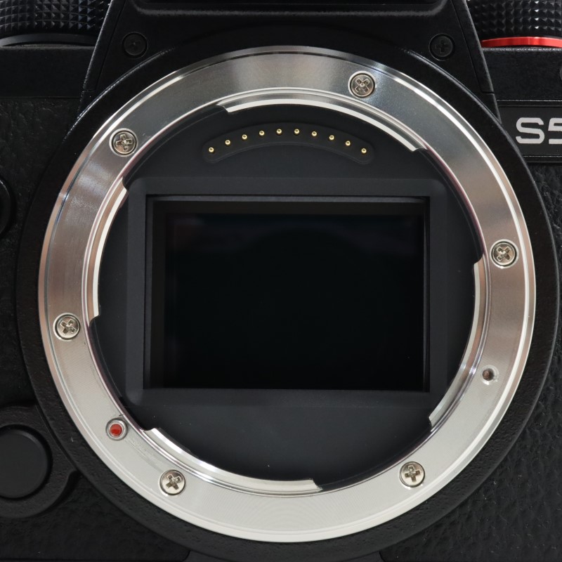 Panasonic LUMIX DC-S5M2 中古 C2120148434708｜フジヤカメラ