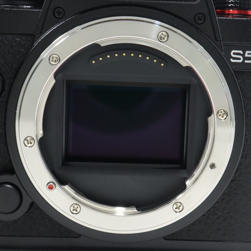 Panasonic LUMIX DC-S5M2 中古 C2120158718720｜フジヤカメラ